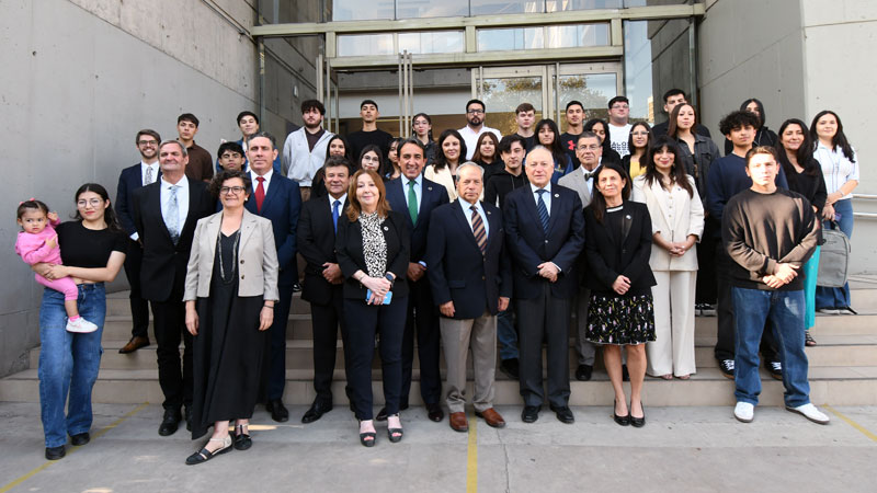 UCEN recibió a sus mejores trayectorias académicas 2025 - Portal de ...